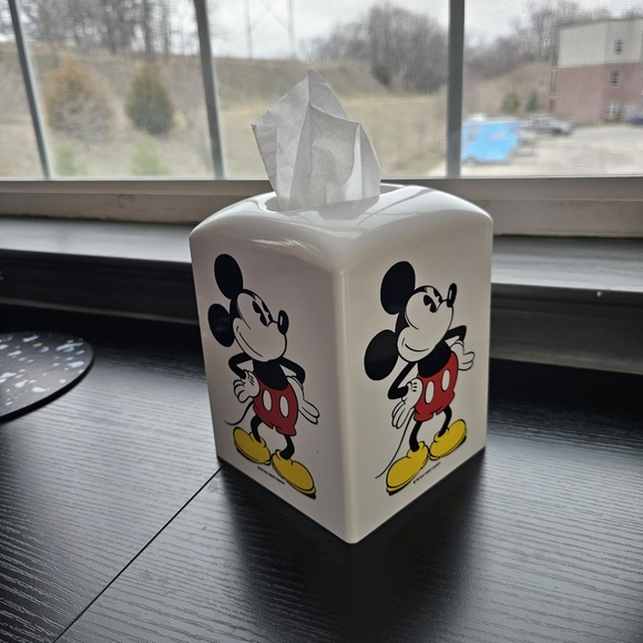 Disney | Bath | Vintage Walt Disney Mickey Mouse Kleenex Face Tissue ...